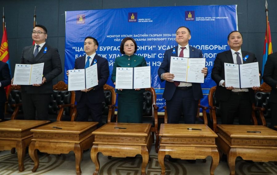 estoring Ulaan Nuur Lake Key to Water and Ecosystem Revival ...