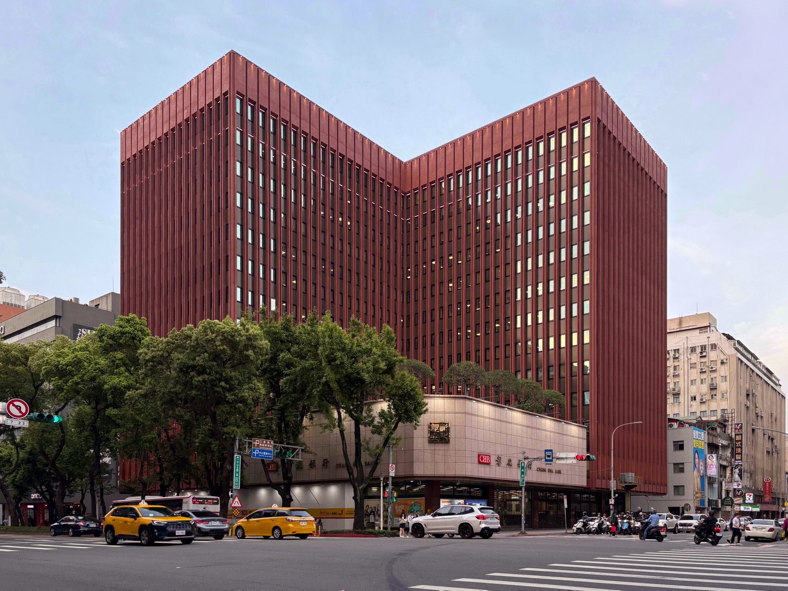 Chang Hwa Bank Sees Strong Q1 Growth Amid Global Headwinds ...