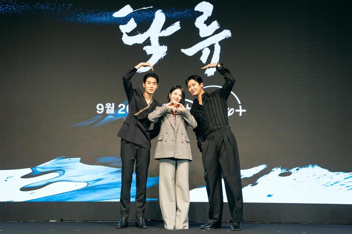 Murky Stream Drama Premieres: New Joseon Era Series - theasiareview.com