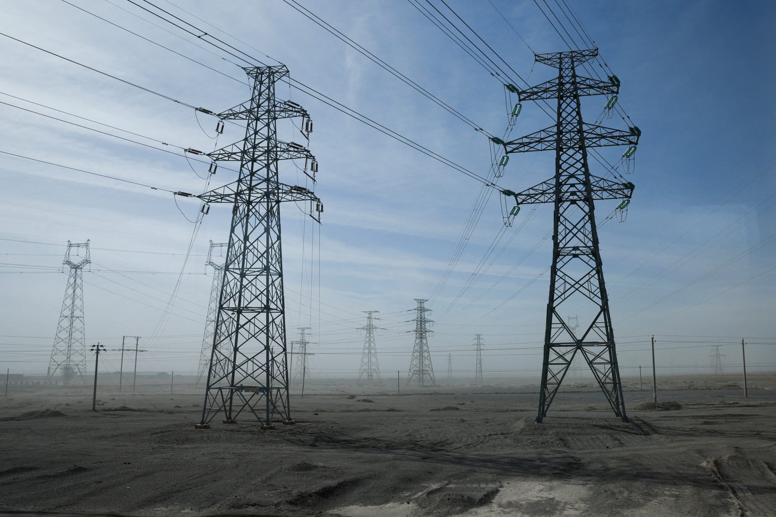 Power Consumption Surge Signals China’s Economic Recovery