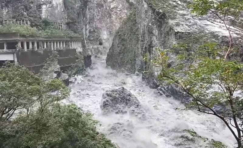 Liwu River Danger Rises as Barrier Dam Erosion - theasiareview.com